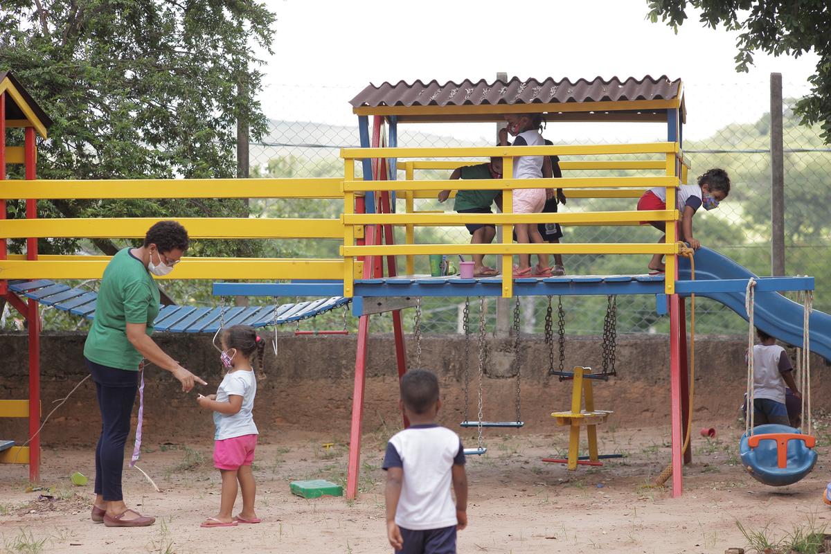 Dário autoriza construção de 10 creches para 3 mil crianças em Campinas Dário autoriza construção de 10 creches para 3 mil crianças em Campinas