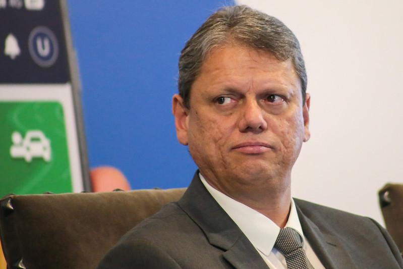 Quinze dias para Tarcísio