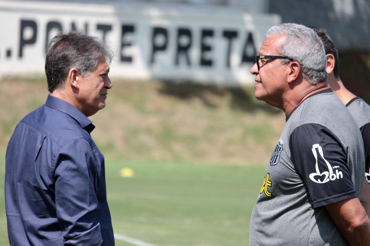 Saída de Hélio dos Anjos esquenta os bastidores